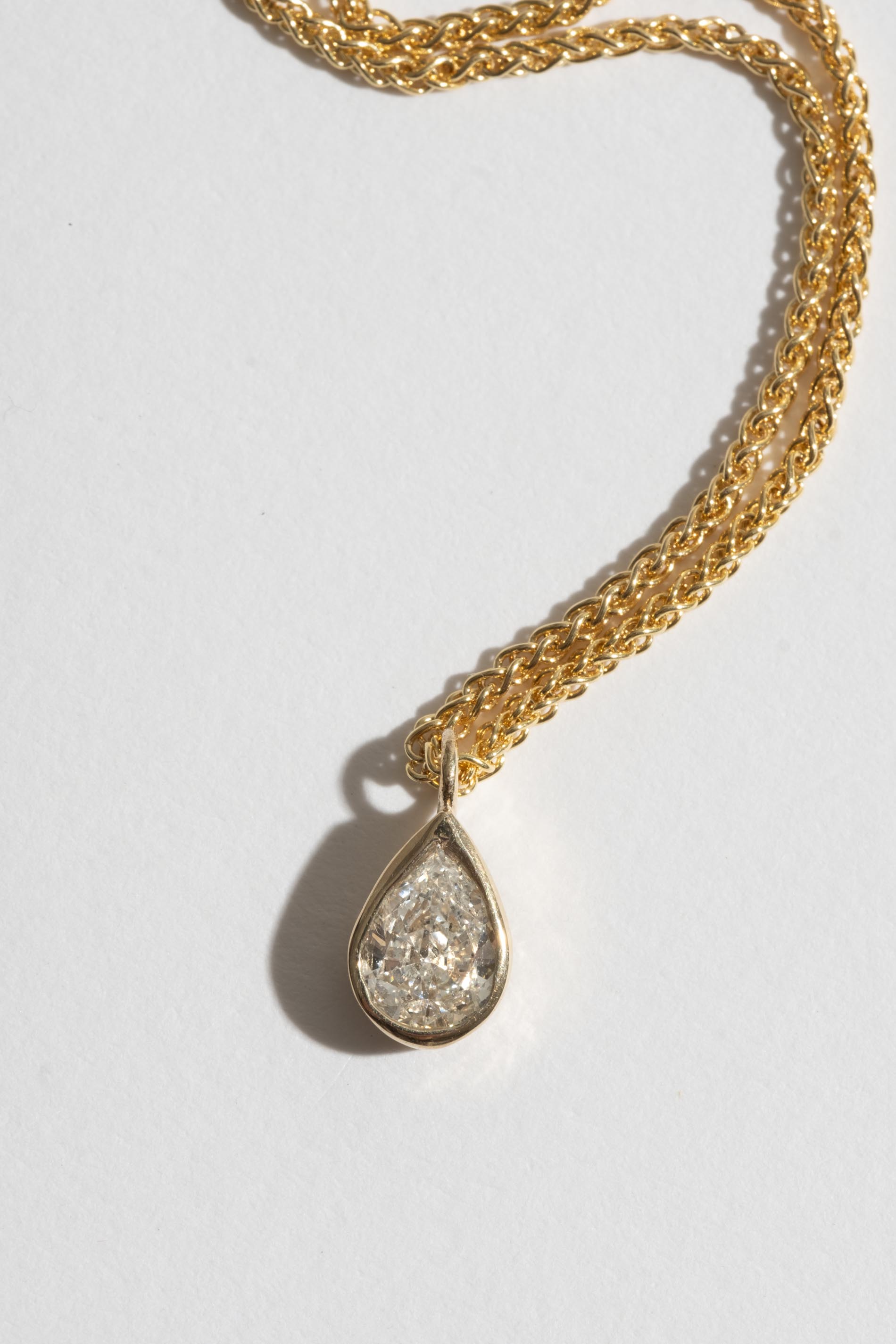 House Line | LARGE PEAR SHAPED DIAMOND UNA NECKLACE – RELIQUARY